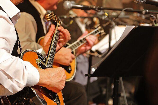 Santorini Private Sightseeing Tour  6 Hours with Local Guide - Discover Santorini with a Private 6-Hour Sightseeing Tour