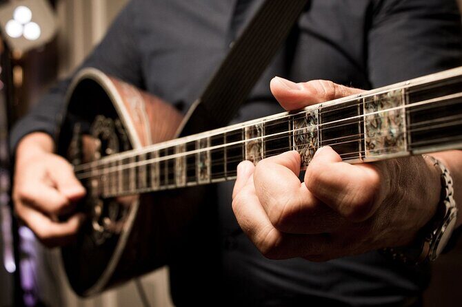 Santorini Private Sightseeing Tour  6 Hours with Local Guide - Key Points