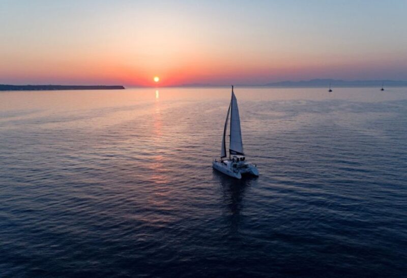 Santorini: Private Sunset Cruise with Dinner and Drinks - An In-Depth Look at the Santorini Private Sunset Cruise
