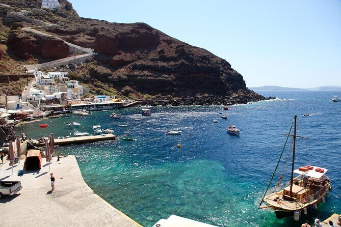 Santorini Private Sunset Sailing Tour with Dinner, Drinks &Transfer included - Key Points