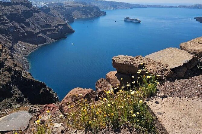 Santorini Private Tour Blue Domes - Megalochori: Authentic Cycladic Charm  