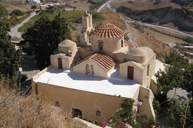 Santorini private tour free choice - The Sum Up