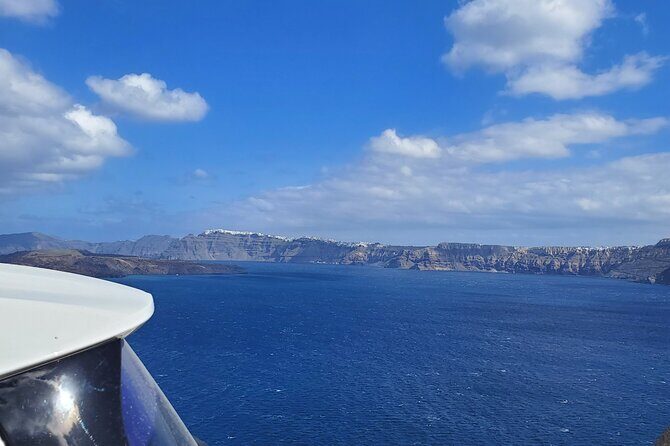 Santorini: Private Transfer from Airport/Port - The Experience of the Ride