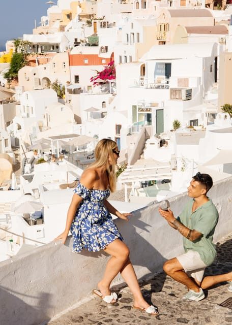 Santorini Proposal: A Luxury Photoshoot for Your Yes! Moment - Practical Tips for Booking  