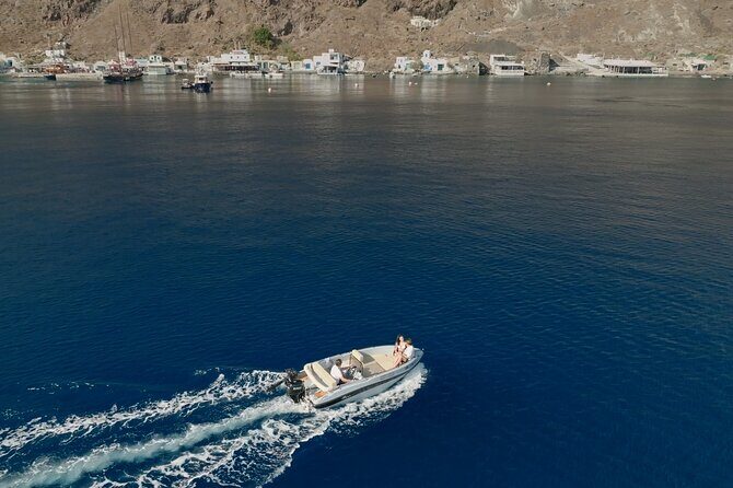 Santorini Rent a Boat - License free private cruise - Highlights of the Experience