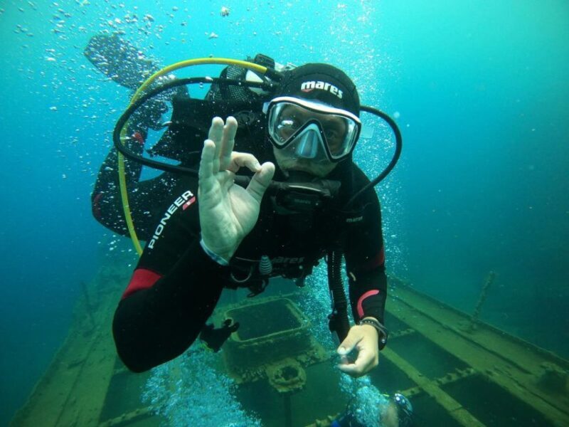 Santorini: Scuba Diving Experience in Caldera for Beginners - Why This Tour Offers Great Value