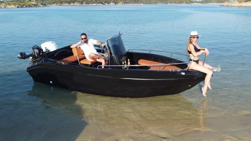 Santorini: Self-Drive Boat Rental without Boat License - Who Will Love This Experience?