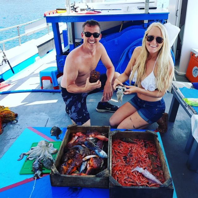 Santorini Sunset Fishing Trip with Dinner and Drinks - Who is This Tour Best For?