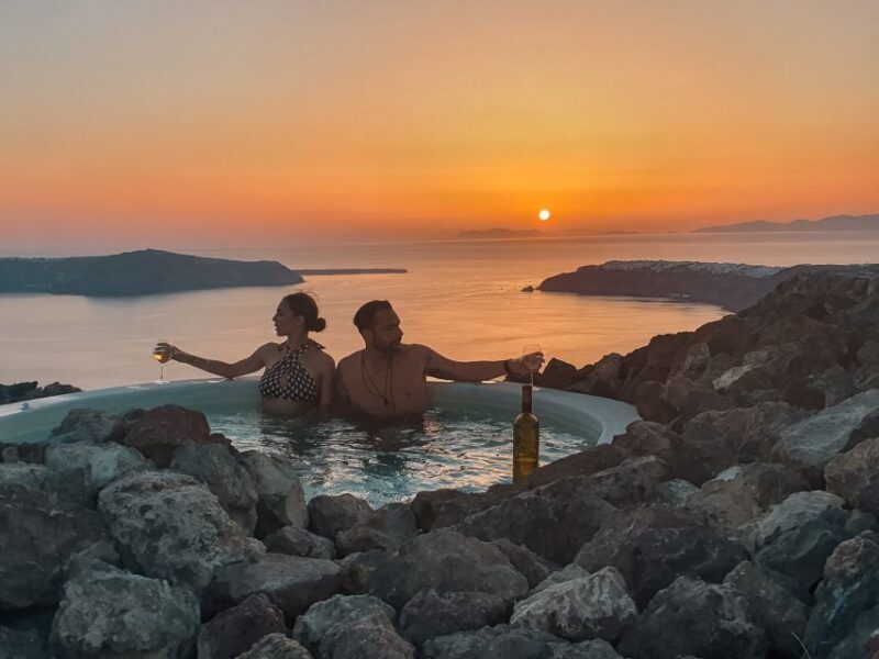 Santorini: Volcanic Hot-Tub Experience with Caldera Views - Key Points