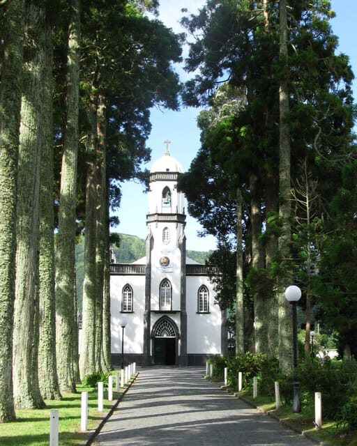 São Miguel Guided Tour to Volcano and Crater of Sete Cidades - Authentic Experiences and Tips