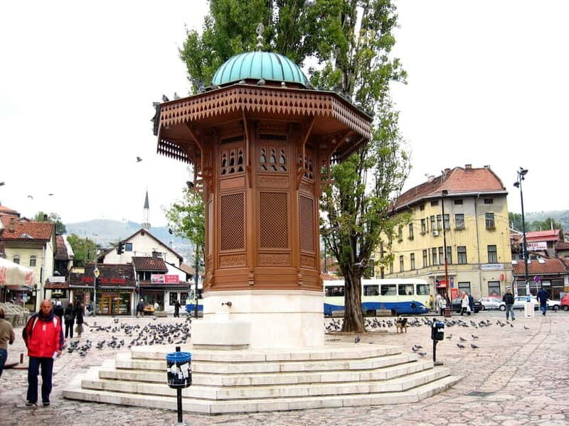 Sarajevo: Discover Sarajevo Walking Tour with Local Guide - Walking Through the Old Town’s 15 Key Sights