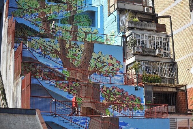 SARAJEVO STREET ART TOUR (art, history & mystery) - sARTajevo! - Who Would Love This Tour?