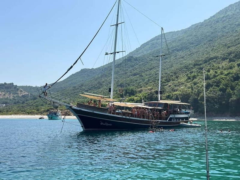 Saranda: Discover Secret Bays with Prince Ennio Yacht Tour - FAQs