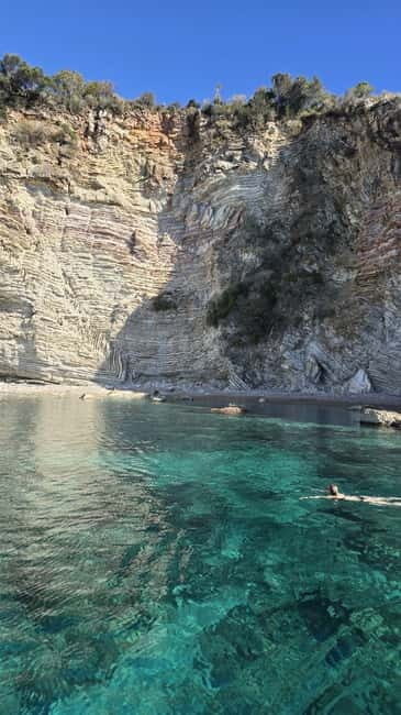 Saranda:Boat Tour to Kroreza with snorkelling,&umbrellas - What Makes This Tour Special?