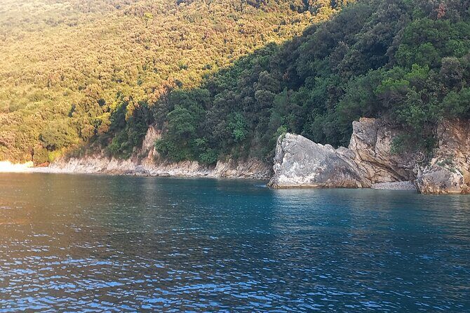 Sarandë Velvet Horizons: A Dreamlike Sunset Cruise - FAQs