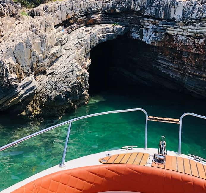 Sarandë:Krorez Boat Tour with Free Umbrella&Snorkelling mask - FAQ