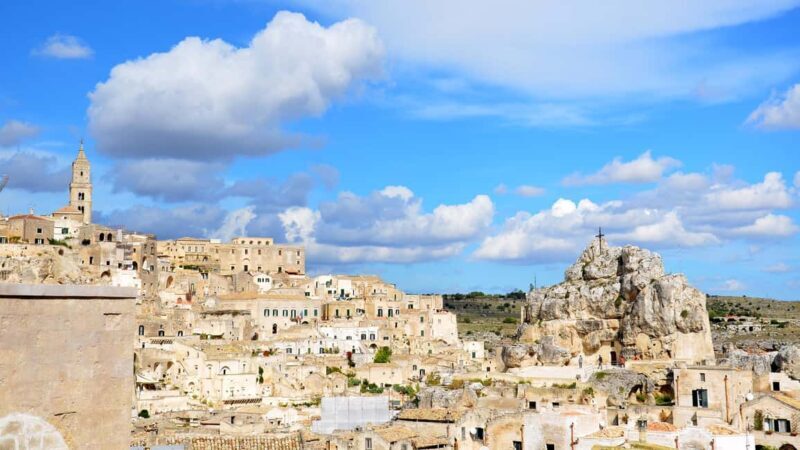 Sassi di Matera: Walking Tour with Local Guide - Exploring Sasso Caveoso and Sasso Barisano