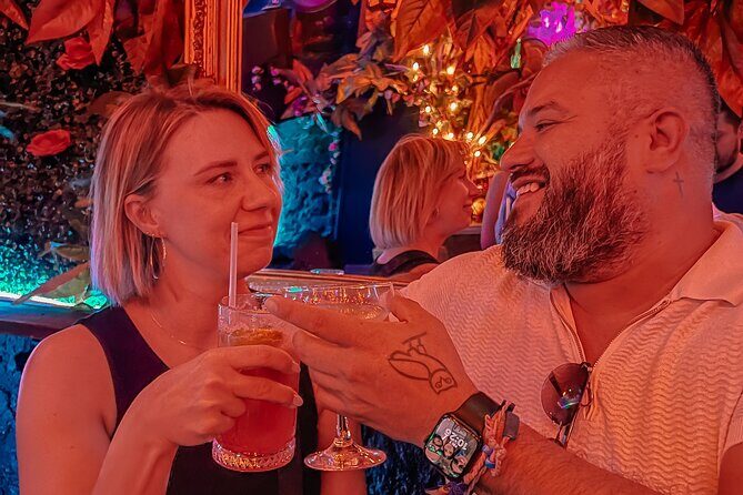 Saturday Night Bar Crawl in Guadalajara Mexico - Key Points