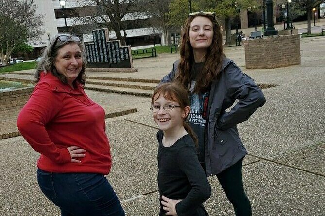 Scavenger Hunt Adventure in Edmonton by Crazy Dash - The Remote Guide and Interaction