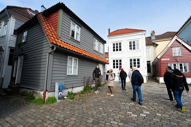 Scenic Bergen: Port to Port History, Alleys, & Bryggen Walk - A Comprehensive Look at the Bergen Walking Tour