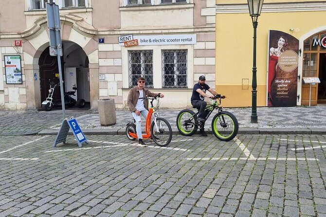 Scenic Panoramic views e-Scooter/ eBike Guided Tour of Prague - FAQ