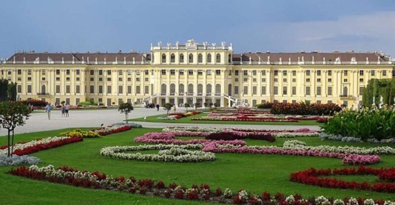 Schönbrunn Grand Tour : Private Skip-the-Line Walking Tour - Key Points