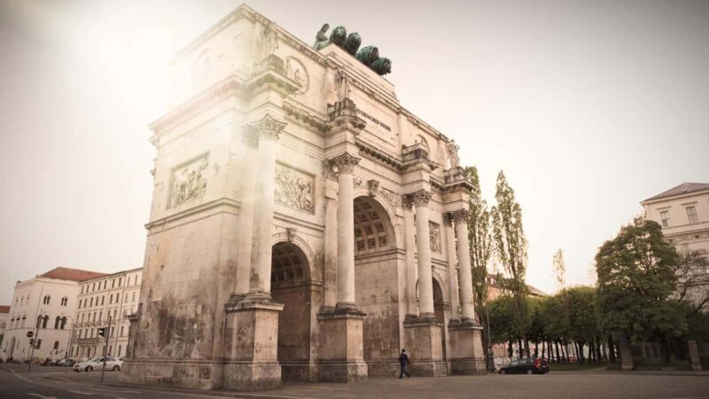 Schwabing: Insider Tour! Neighborhood, Revolt, Secrets in Munich's Cult District - An In-Depth Look at the Schwabing Insider Tour