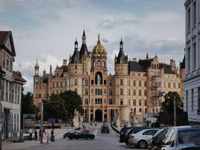 Schwerin: Private Guided Walking Tour - Introducing Schwerin and Its Charm