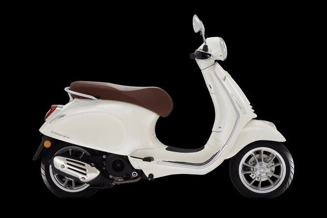 Scooter Rental Vespa Primavera 125cc from Sorrento - Why Choose the Vespa Primavera 125cc Rental in Sorrento?
