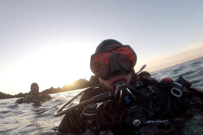 Scuba Diving in Lanzarote (for certified divers only) - Key Points