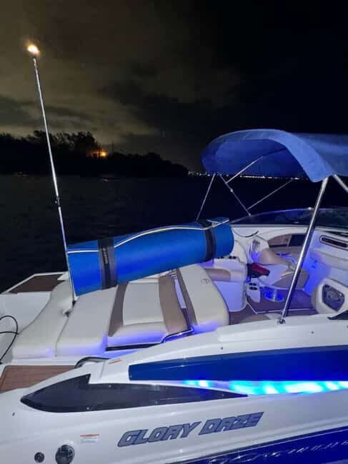 SEA MIAMI THE BEST on a 27' Crownline - The Practicalities: Price, Duration, and Booking
