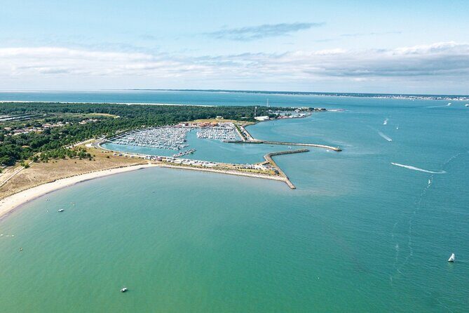Sea Walk Approach to Cordoba Lighthouse - The Stop at Phare de Cordouan