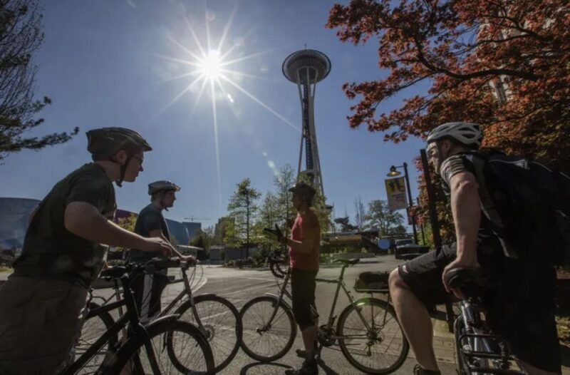 Seattle: 3 Hour Emerald City Standard Bike Tour - Exploring Seattle on Two Wheels: The Ride Breakdown