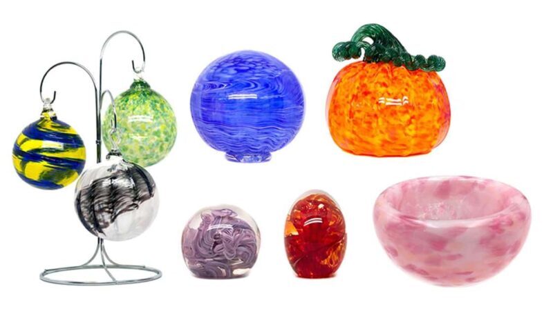 Seattle Glassblowing: Create Your Own, 2 Piece Experience - An Authentic Look at the Glassblowing Experience