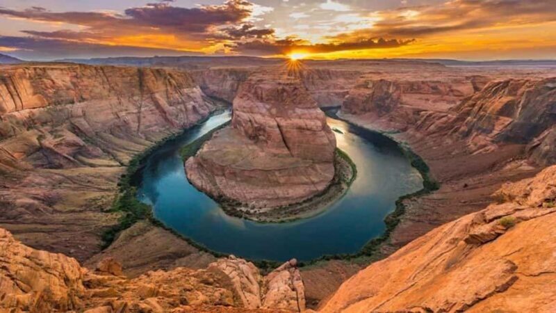 Secret Antelope Canyon and Horseshoe Bend Overlook - Introduction: A Unique Mix of Adventure and Scenic Beauty