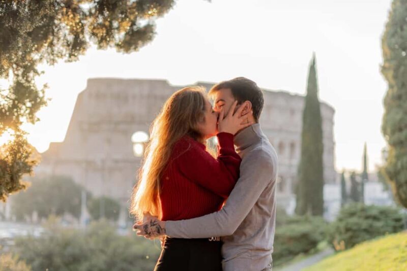 Secret Proposal Photoshoot in Rome + Reel - Meeting Point and Flexibility