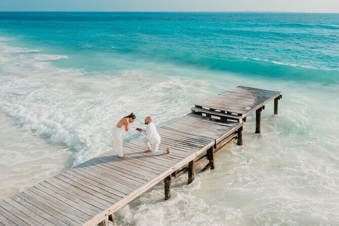 Secret Proposal Photoshoot with Drone in Cancun - What’s Included and What’s Not