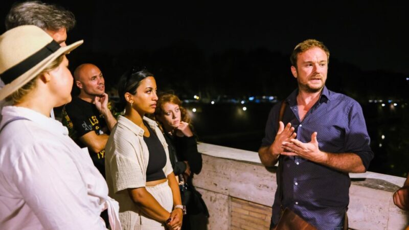 Secrets of Rome: Historical True Crime Small Group Tour - Key Points