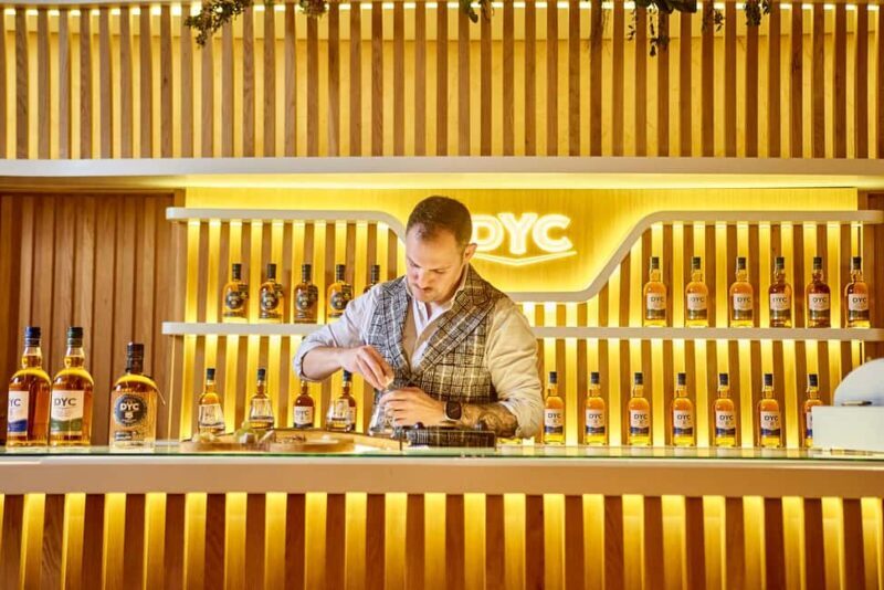 Segovia: Guided tour of the DYC Distillery with whiskey tasting - Key Points