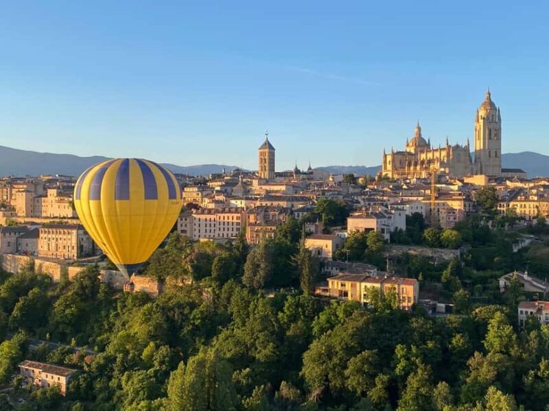 Segovia: Hot-air balloon ride with cava toast - Exploring the Segovia Balloon Experience in Depth
