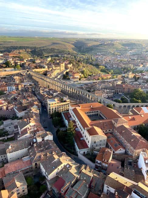 Segovia: Hot-air balloon ride with cava toast - Frequently Asked Questions