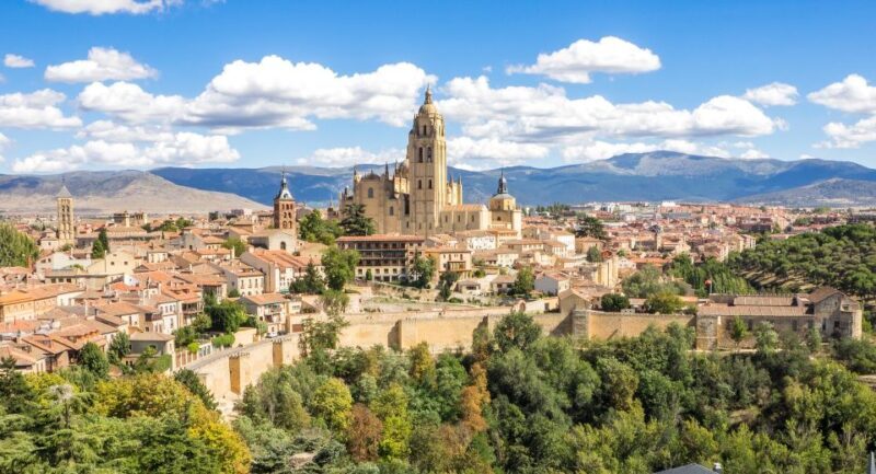 Segovia - Old Town tour including Castle visit - A Walk Through Segovia’s Rich Heritage