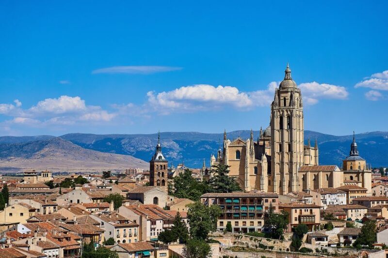 Segovia - Old Town tour including Castle visit - Why Choose This Tour?