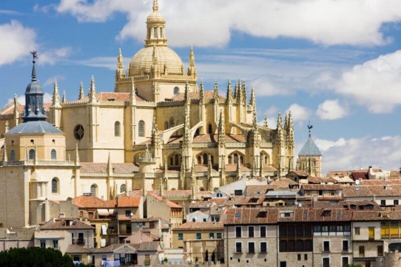 Segovia: Self-Guided Audio Tour on Your Phone - Who Should Consider This Tour?
