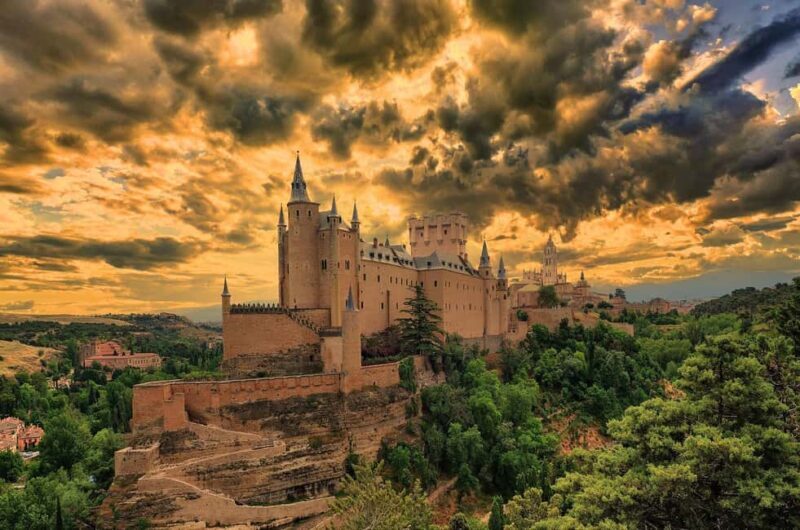 Segovia's Legends and Mysteries Tour in Spanish - An Inside Look at Segovia’s Legends and Mysteries Tour