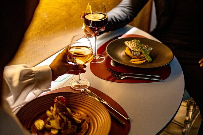 Seine River Dinner Cruise with Rooftop and Live Singer - A Closer Look: What to Expect from This Seine Dinner Cruise