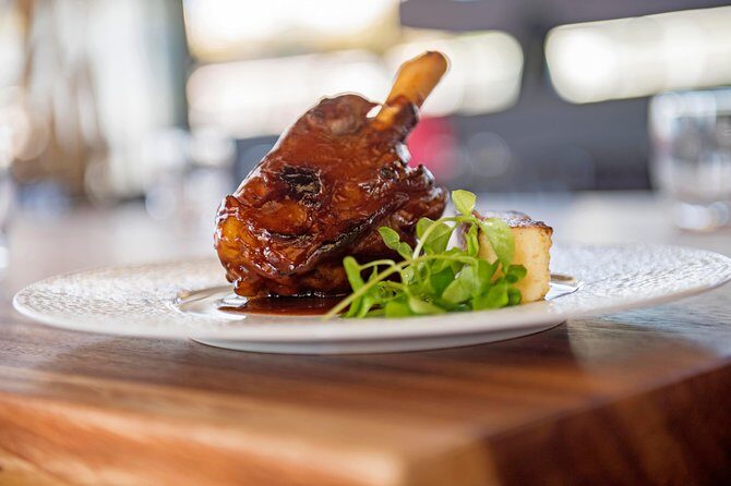 Seine River Sightseeing Cruise and Lunch at Le Bistro Parisien - Authentic Experiences and Practical Details