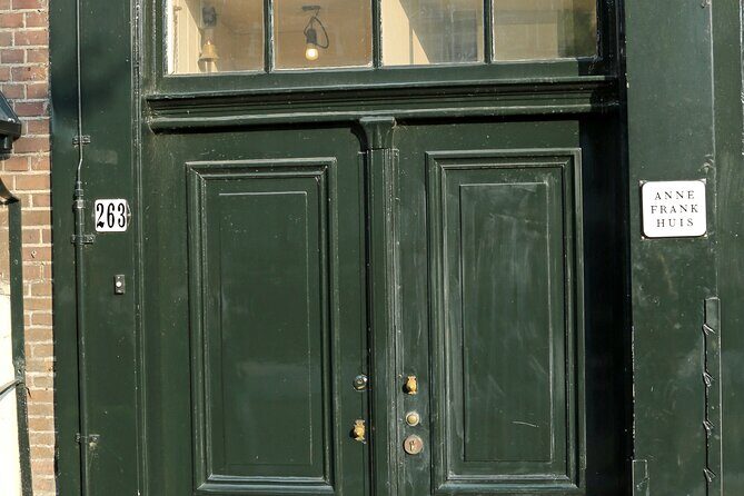 Self-Guided Audio Tour Holocaust Series: The Jewish Quarter - Who Would Enjoy This Tour?