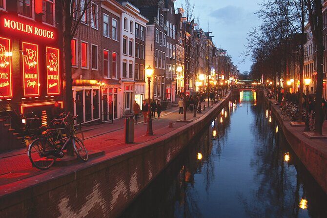 Self-Guided Audio Tour of The Red Light District - Authentic Insights from Reviewers
