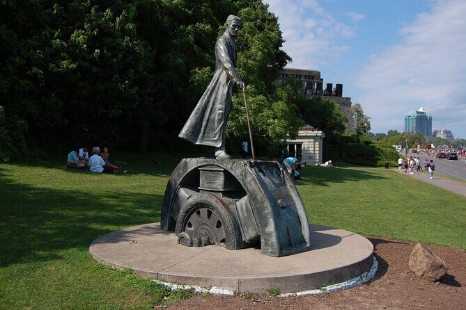 Self-Guided Scavenger Hunt: Hunt Along Niagara Falls - The Sum Up